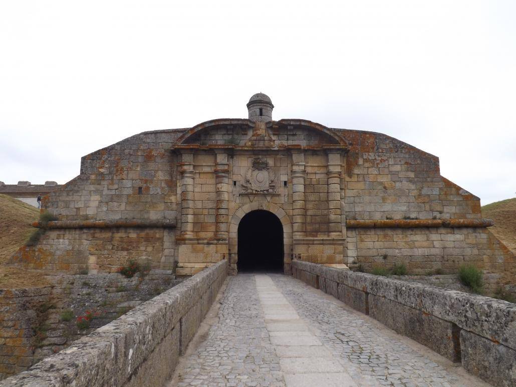 Visita ao Centro Histórico de Almeida – Museu Histórico Militar de ...